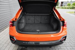 Oranžs Audi Q3 2023 Mārupe, ar dzinēja tilpumu 2.00 L un nobraukumu 69 tūkst. km par 32900 €, foto 26 vietnē AUTOMOTO.COM.LV