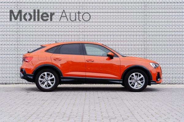 Audi Q3 2023 in Marupe on AUTOMOTO.COM.LV Orange Audi Q3 2023 in Marupe, with an engine capacity of 1.50 L and mileage of 70 thousand km for 27900 €, photo 6 on AUTOMOTO.COM.LV