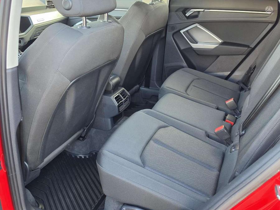Red Audi Q3 2020 in Jonava, with an engine capacity of 2.00 L and mileage of 238 thousand km for 21500 €, photo 36 on AUTOMOTO.COM.LV