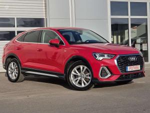 Red Audi Q3 2020 in Jonava, with an engine capacity of 2.00 L and mileage of 238 thousand km for 20700 €, photo 5 on AUTOMOTO.COM.LV
