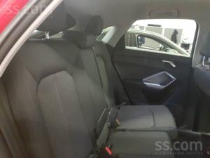 Sarkans Audi Q3 2025 Rīga, ar dzinēja tilpumu 1.50 L un nobraukumu 19 tūkst. km par 37900 €, foto 12 vietnē AUTOMOTO.COM.LV