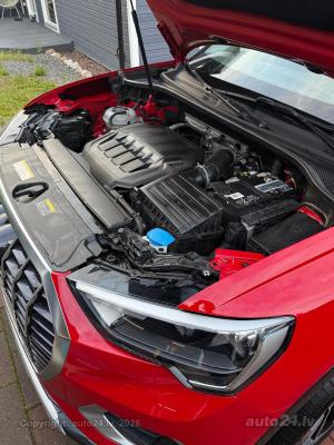 Red Audi Q3 2019 in Tallinn, with an engine capacity of 2.00 L and mileage of 52 thousand km for 26900 €, photo 9 on AUTOMOTO.COM.LV