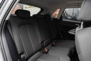 Audi Q3 2021 Peetri, ar dzinēja tilpumu 1.50 L un nobraukumu 91 tūkst. km par 24900 €, foto 14 vietnē AUTOMOTO.COM.LV