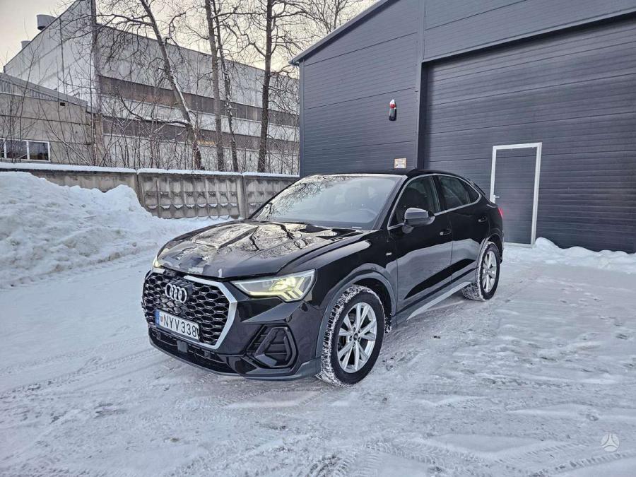 Black Audi Q3 Sportback 2021 in Kaunas, with an engine capacity of 1.50 L and mileage of 58 thousand km for 11900 €, photo 1 on AUTOMOTO.COM.LV