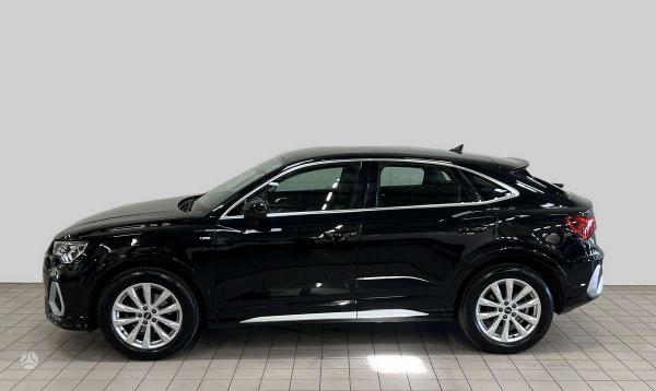 Melns Audi Q3 Sportback 2021 Kauņa, ar dzinēja tilpumu 1.50 L un nobraukumu 110 tūkst. km par 24500 €, foto 2 vietnē AUTOMOTO.COM.LV