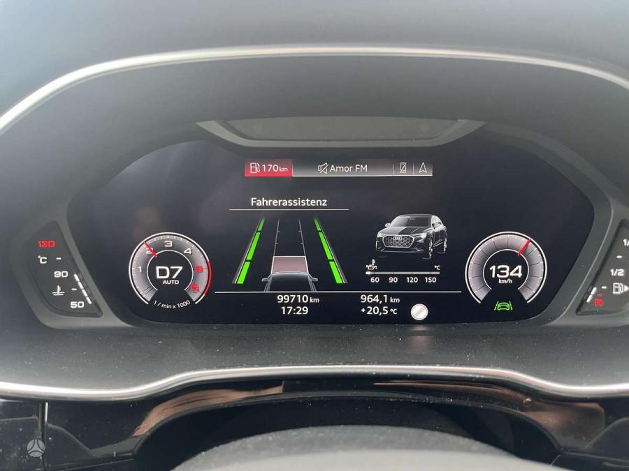Black Audi Q3 Sportback 2021 in Vilnius, with an engine capacity of 1.97 L and mileage of 99 thousand km for 25900 €, photo 16 on AUTOMOTO.COM.LV