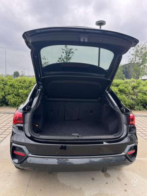 Melns Audi Q3 Sportback 2021 Viļņa, ar dzinēja tilpumu 1.97 L un nobraukumu 99 tūkst. km par 25900 €, foto 38 vietnē AUTOMOTO.COM.LV