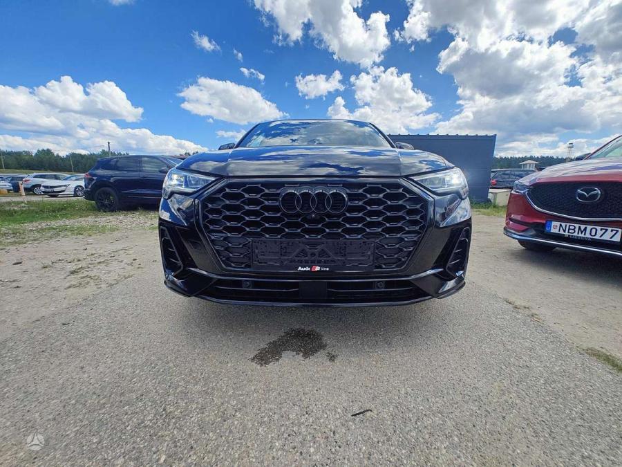 Black Audi Q3 Sportback 2021 in Vilnius, with an engine capacity of 2.00 L and mileage of 280 thousand km for 19500 €, photo 4 on AUTOMOTO.COM.LV