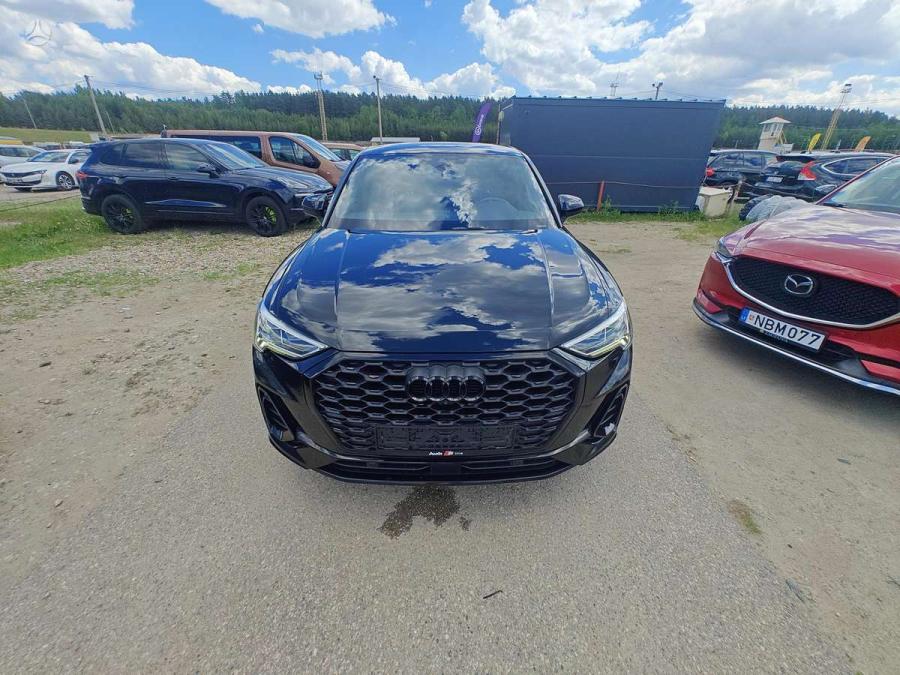 Black Audi Q3 Sportback 2021 in Vilnius, with an engine capacity of 2.00 L and mileage of 280 thousand km for 19500 €, photo 5 on AUTOMOTO.COM.LV