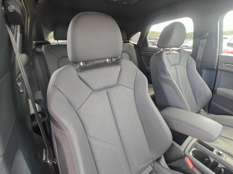 Black Audi Q3 Sportback 2021 in Vilnius, with an engine capacity of 2.00 L and mileage of 280 thousand km for 19500 €, photo 22 on AUTOMOTO.COM.LV