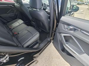 Black Audi Q3 Sportback 2021 in Vilnius, with an engine capacity of 2.00 L and mileage of 280 thousand km for 19500 €, photo 26 on AUTOMOTO.COM.LV