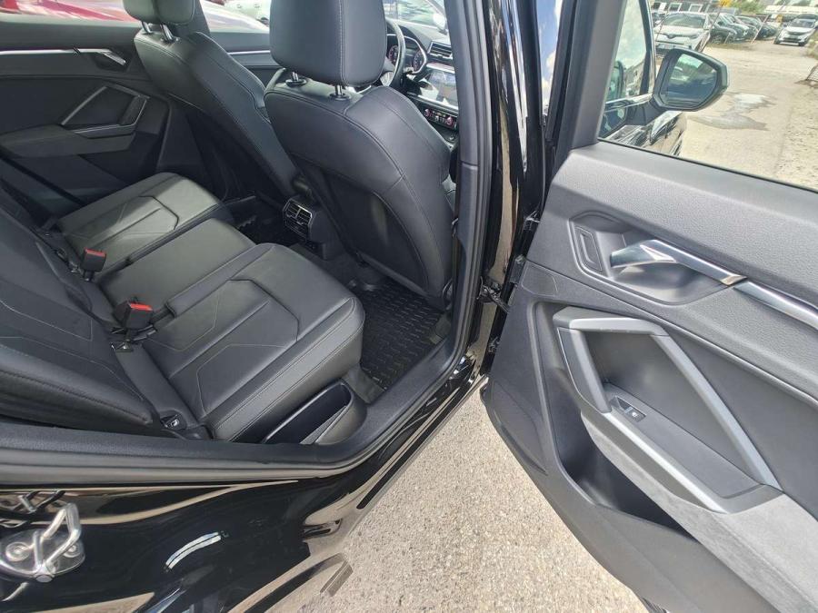 Black Audi Q3 Sportback 2021 in Vilnius, with an engine capacity of 2.00 L and mileage of 280 thousand km for 19500 €, photo 26 on AUTOMOTO.COM.LV