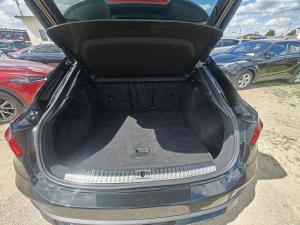 Black Audi Q3 Sportback 2021 in Vilnius, with an engine capacity of 2.00 L and mileage of 280 thousand km for 19500 €, photo 31 on AUTOMOTO.COM.LV
