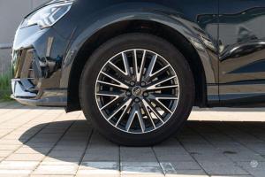 Melns Audi Q3 Sportback 2023 Viļņa, ar dzinēja tilpumu 1.50 L un nobraukumu 25 tūkst. km par 34950 €, foto 4 vietnē AUTOMOTO.COM.LV