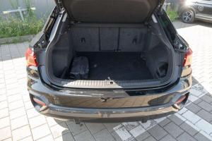 Melns Audi Q3 Sportback 2023 Viļņa, ar dzinēja tilpumu 1.50 L un nobraukumu 25 tūkst. km par 34950 €, foto 22 vietnē AUTOMOTO.COM.LV