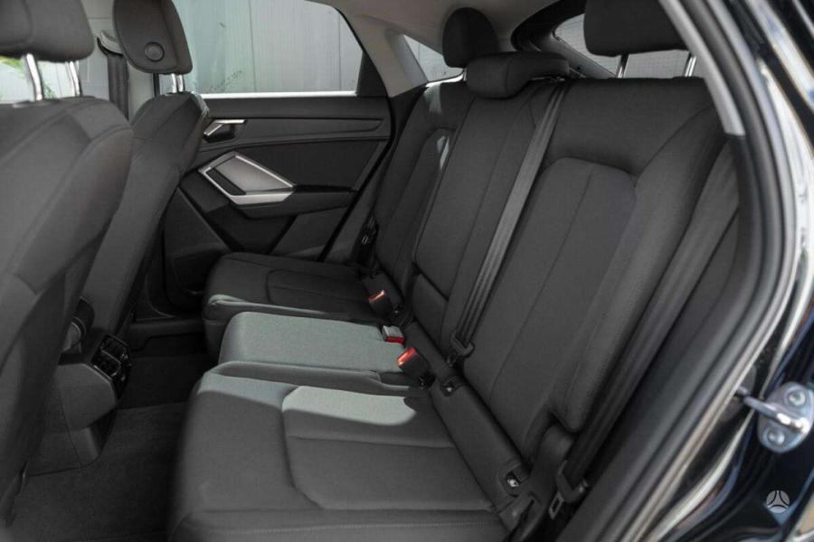 Black Audi Q3 Sportback 2024 in Vilnius, with an engine capacity of 1.50 L and mileage of 12 thousand km for 34750 €, photo 12 on AUTOMOTO.COM.LV