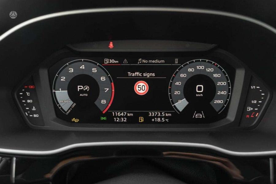 Black Audi Q3 Sportback 2024 in Vilnius, with an engine capacity of 1.50 L and mileage of 12 thousand km for 34750 €, photo 17 on AUTOMOTO.COM.LV