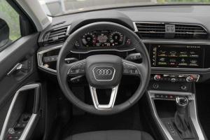 Black Audi Q3 Sportback 2024 in Vilnius, with an engine capacity of 1.50 L and mileage of 12 thousand km for 34750 €, photo 20 on AUTOMOTO.COM.LV