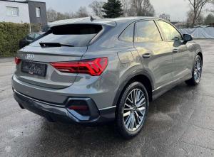 Pelēks Audi Q3 Sportback 2021 Panevēža, ar dzinēja tilpumu 1.97 L un nobraukumu 217 tūkst. km par 21200 €, foto  vietnē AUTOMOTO.COM.LV
