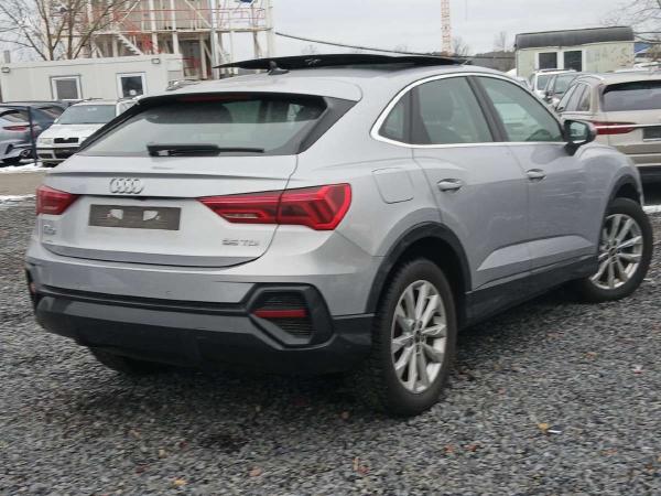 Grey Audi Q3 Sportback 2021 in Vilnius, with an engine capacity of 1.97 L and mileage of 168 thousand km for 24400 €, photo 4 on AUTOMOTO.COM.LV
