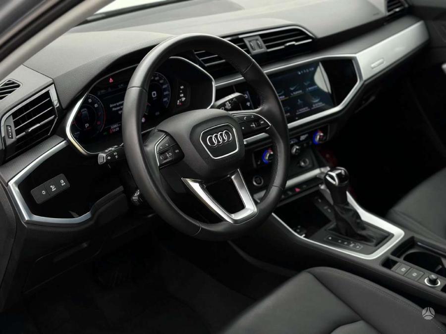 Grey Audi Q3 Sportback 2022 in Vilnius, with an engine capacity of 1.50 L and mileage of 33 thousand km for 28990 €, photo 9 on AUTOMOTO.COM.LV