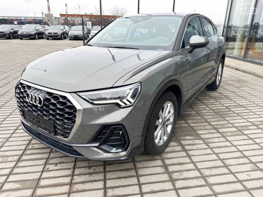 Grey Audi Q3 Sportback 2022 in Kaunas, with an engine capacity of 1.50 L and mileage of 193 thousand km for 22900 €, photo 1 on AUTOMOTO.COM.LV