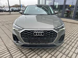Grey Audi Q3 Sportback 2022 in Kaunas, with an engine capacity of 1.50 L and mileage of 193 thousand km for 22900 €, photo 2 on AUTOMOTO.COM.LV