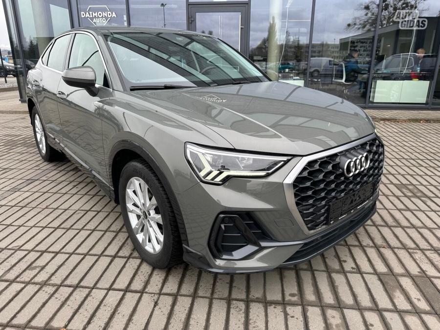 Grey Audi Q3 Sportback 2022 in Kaunas, with an engine capacity of 1.50 L and mileage of 193 thousand km for 22900 €, photo 3 on AUTOMOTO.COM.LV