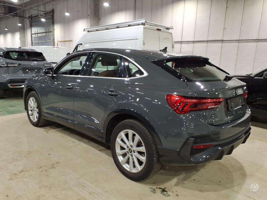 Pelēks Audi Q3 Sportback 2022 Viļņa, ar dzinēja tilpumu 1.40 L un nobraukumu 87 tūkst. km par 27890 €, foto 4 vietnē AUTOMOTO.COM.LV