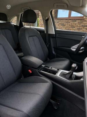 Pelēks Audi Q3 Sportback 2023 Viļņa, ar dzinēja tilpumu 1.50 L un nobraukumu 98 tūkst. km par 27490 €, foto 8 vietnē AUTOMOTO.COM.LV