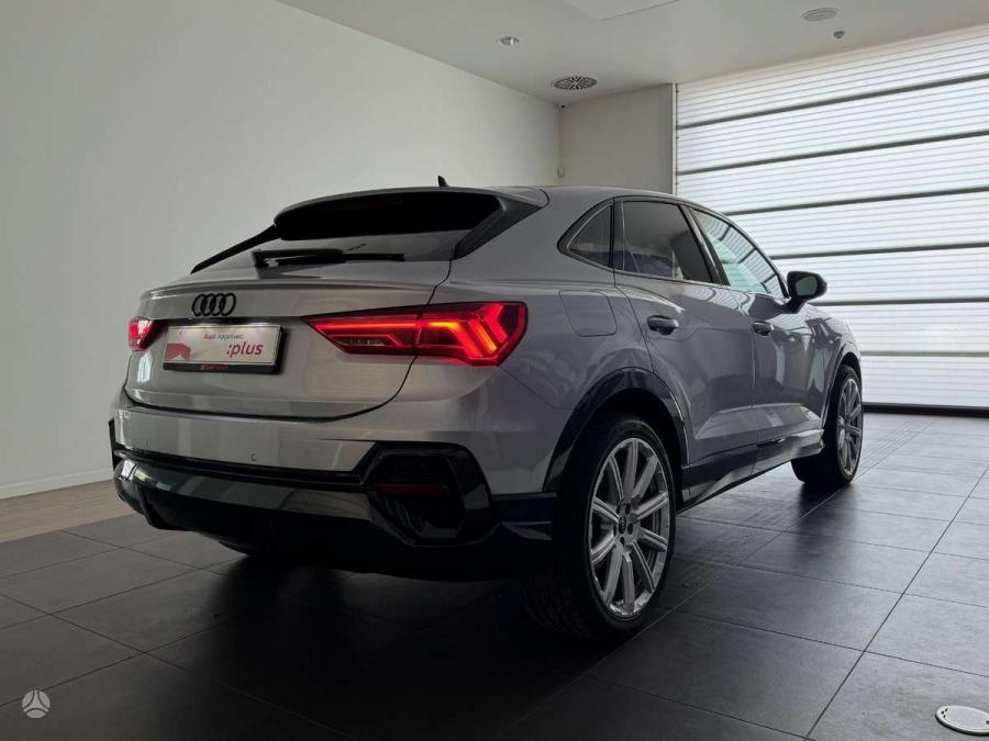 Pelēks Audi Q3 Sportback 2024 Kauņa, ar dzinēja tilpumu 1.97 L un nobraukumu 56 tūkst. km par 37299 €, foto 4 vietnē AUTOMOTO.COM.LV