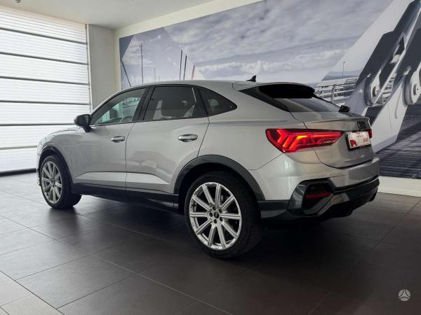 Grey Audi Q3 Sportback 2024 in Kaunas, with an engine capacity of 1.97 L and mileage of 56 thousand km for 37299 €, photo 6 on AUTOMOTO.COM.LV