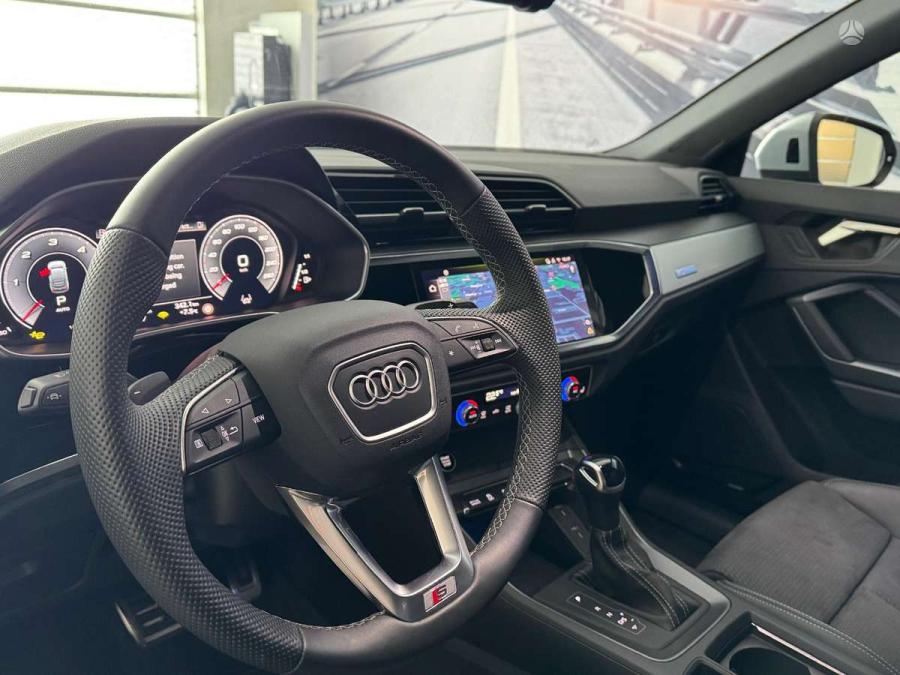 Pelēks Audi Q3 Sportback 2024 Kauņa, ar dzinēja tilpumu 1.97 L un nobraukumu 56 tūkst. km par 37299 €, foto 7 vietnē AUTOMOTO.COM.LV