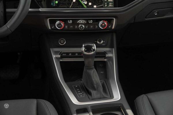 Grey Audi Q3 Sportback 2025 in Vilnius, with an engine capacity of 2.00 L and mileage of 18 thousand km for 39650 €, photo 11 on AUTOMOTO.COM.LV