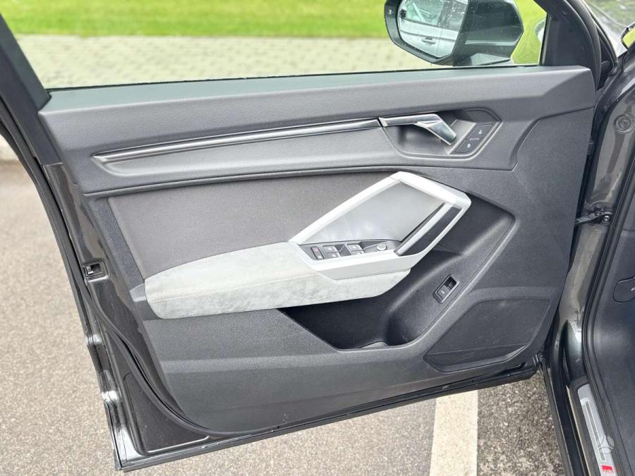 Grey Audi Q3 Sportback 2020 in Kaunas, with an engine capacity of 1.97 L and mileage of 215 thousand km for 21000 €, photo 16 on AUTOMOTO.COM.LV