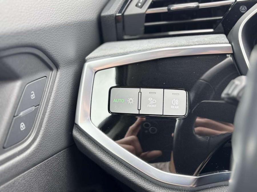 Grey Audi Q3 Sportback 2020 in Kaunas, with an engine capacity of 1.97 L and mileage of 215 thousand km for 21000 €, photo 21 on AUTOMOTO.COM.LV