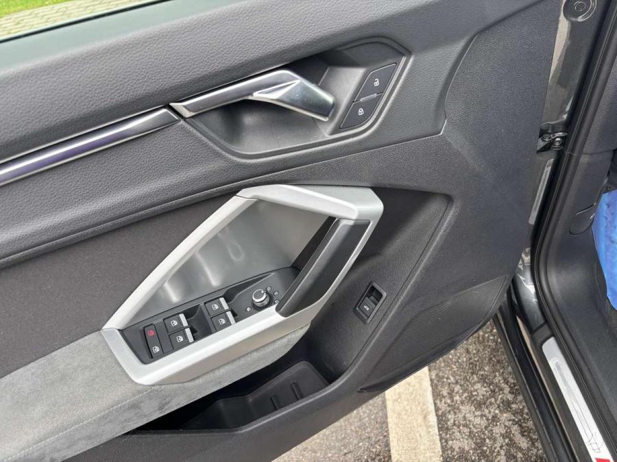 Pelēks Audi Q3 Sportback 2020 Kauņa, ar dzinēja tilpumu 1.97 L un nobraukumu 215 tūkst. km par 21000 €, foto 18 vietnē AUTOMOTO.COM.LV