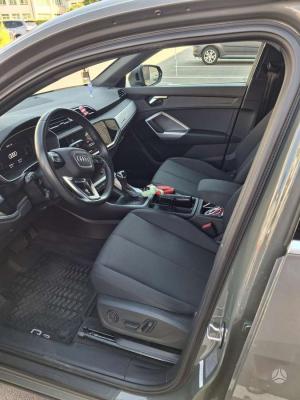 Grey Audi Q3 Sportback 2023 in Marijampole, with an engine capacity of 1.50 L and mileage of 20 thousand km for 32000 €, photo 8 on AUTOMOTO.COM.LV