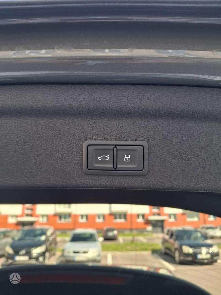 Grey Audi Q3 Sportback 2023 in Marijampole, with an engine capacity of 1.50 L and mileage of 20 thousand km for 32000 €, photo 10 on AUTOMOTO.COM.LV