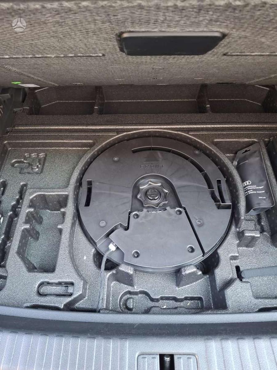 Grey Audi Q3 Sportback 2023 in Marijampole, with an engine capacity of 1.50 L and mileage of 20 thousand km for 32000 €, photo 12 on AUTOMOTO.COM.LV