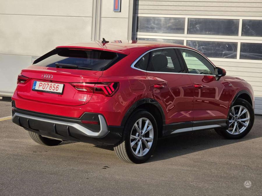 Red Audi Q3 Sportback 2020 in Jonava, with an engine capacity of 2.00 L and mileage of 238 thousand km for 20700 €, photo 7 on AUTOMOTO.COM.LV