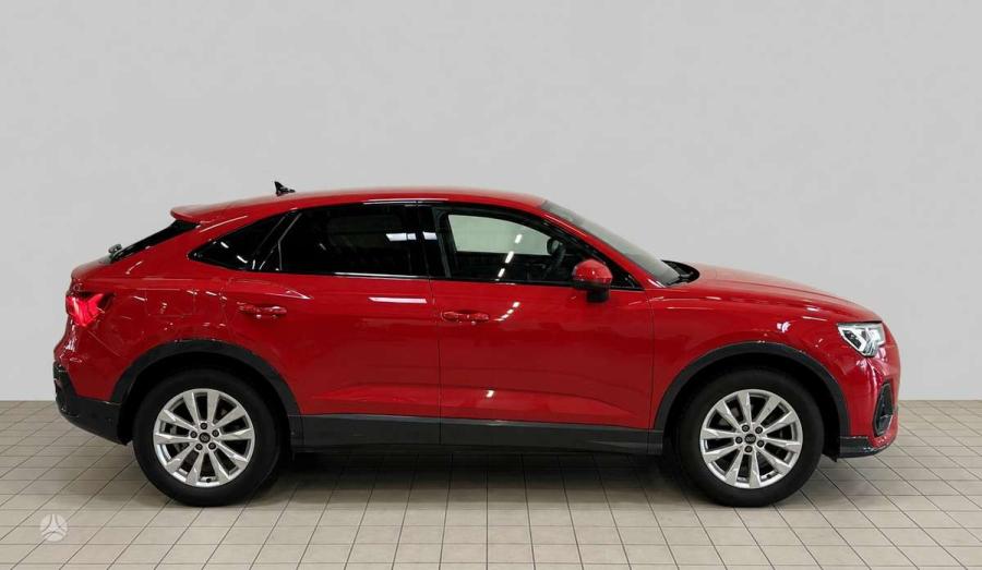 Красный Ауди Q3 Sportback 2024 в Каунас, объемом двигателя 1.50 л и пробегом 15 тыс. км за 33500 €, фото 4 на AUTOMOTO.COM.LV