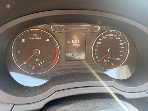 Balts Audi Q3 Sportback 2015 Kauņa, ar dzinēja tilpumu 2.00 L un nobraukumu 141 tūkst. km par 7990 €, foto 9 vietnē AUTOMOTO.COM.LV