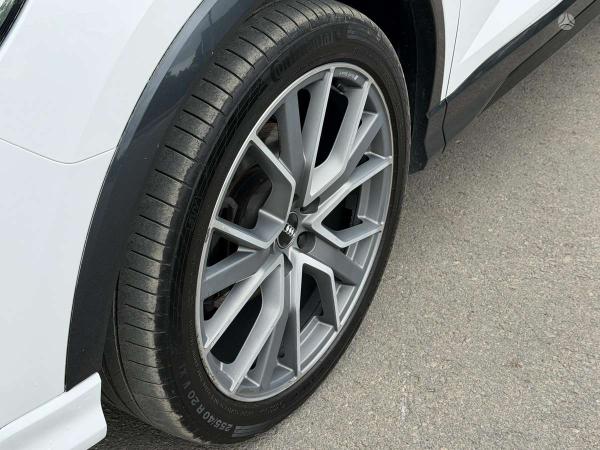 White Audi Q3 Sportback 2019 in Taurage, with an engine capacity of 1.97 L and mileage of 175 thousand km for 21500 €, photo 3 on AUTOMOTO.COM.LV