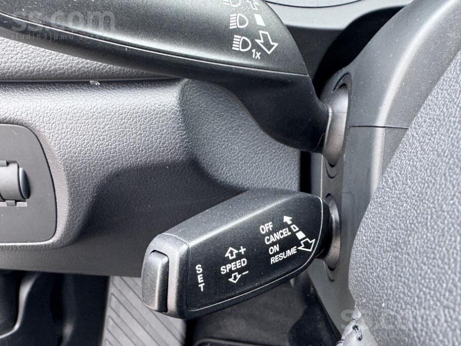 Balts Audi Q3 2012 Jūrmala, ar dzinēja tilpumu 2.00 L un nobraukumu 144 tūkst. km par 10000 €, foto 15 vietnē AUTOMOTO.COM.LV