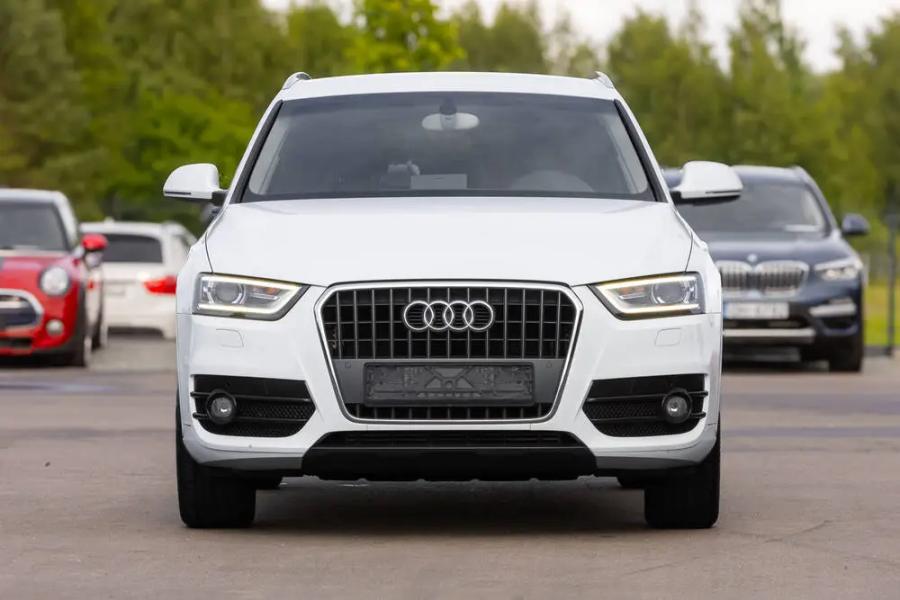 White Audi Q3 2012 in Jelgava, with an engine capacity of 2.00 L and mileage of 191 thousand km for 10300 €, photo 3 on AUTOMOTO.COM.LV
