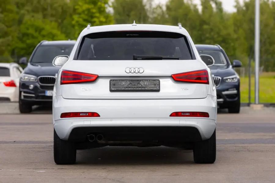 White Audi Q3 2012 in Jelgava, with an engine capacity of 2.00 L and mileage of 191 thousand km for 10300 €, photo 6 on AUTOMOTO.COM.LV
