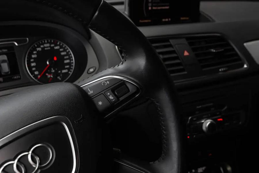 White Audi Q3 2012 in Jelgava, with an engine capacity of 2.00 L and mileage of 191 thousand km for 10300 €, photo 20 on AUTOMOTO.COM.LV