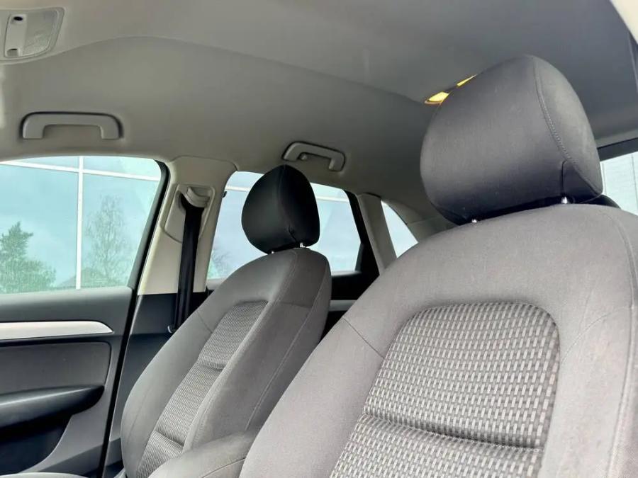 White Audi Q3 2012 in Rezekne, with an engine capacity of 2.00 L and mileage of 238 thousand km for 10200 €, photo 13 on AUTOMOTO.COM.LV
