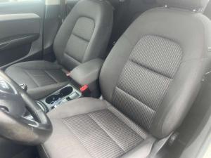 White Audi Q3 2012 in Taurage, with an engine capacity of 1.97 L and mileage of 236 thousand km for 8300 €, photo 12 on AUTOMOTO.COM.LV